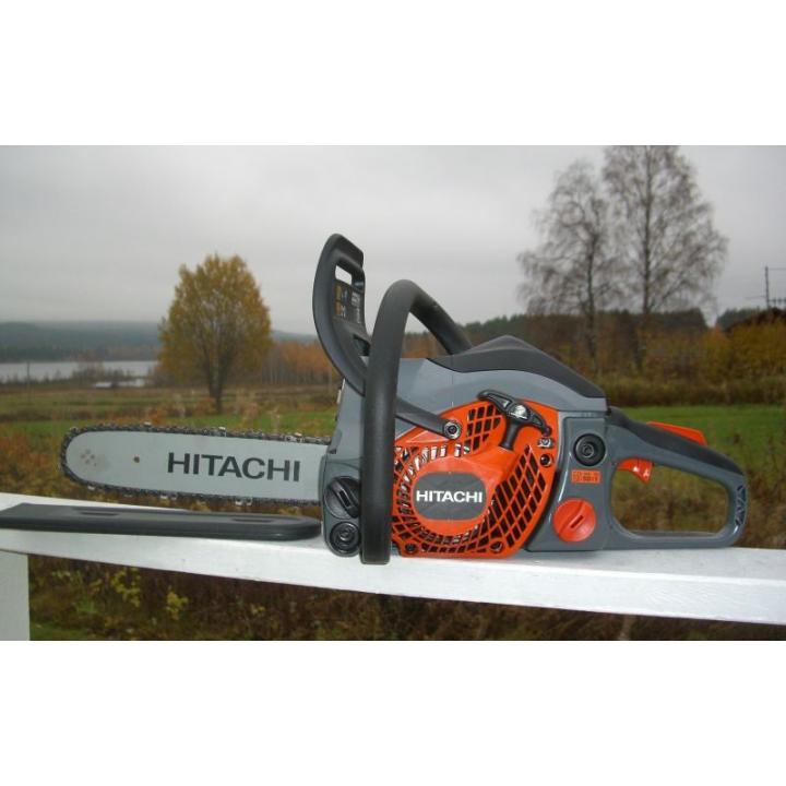 Máy cưa xích chạy xăng Hitachi CS33EB chính hãng | Fact-Depot